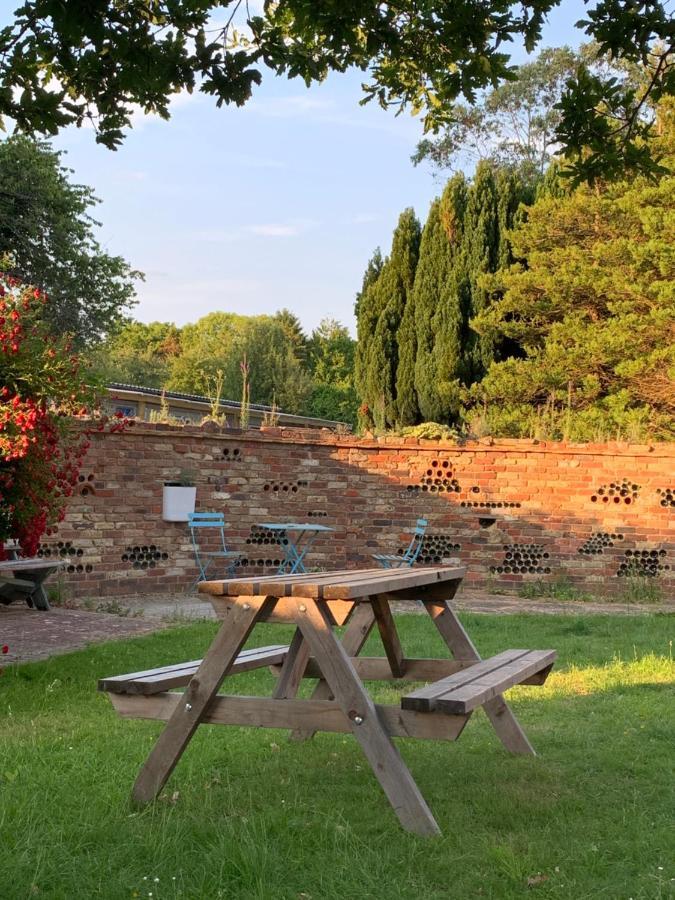 HOTEL GREAT ESCAPE PEASMARSH UNITED KINGDOM SEASON DEALS FROM 94